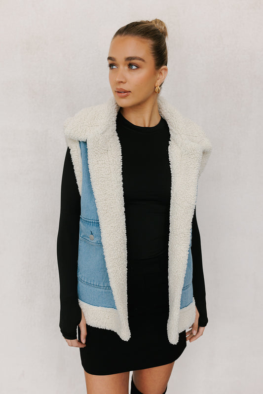 Outerwear – Mirror Mirror Boutique